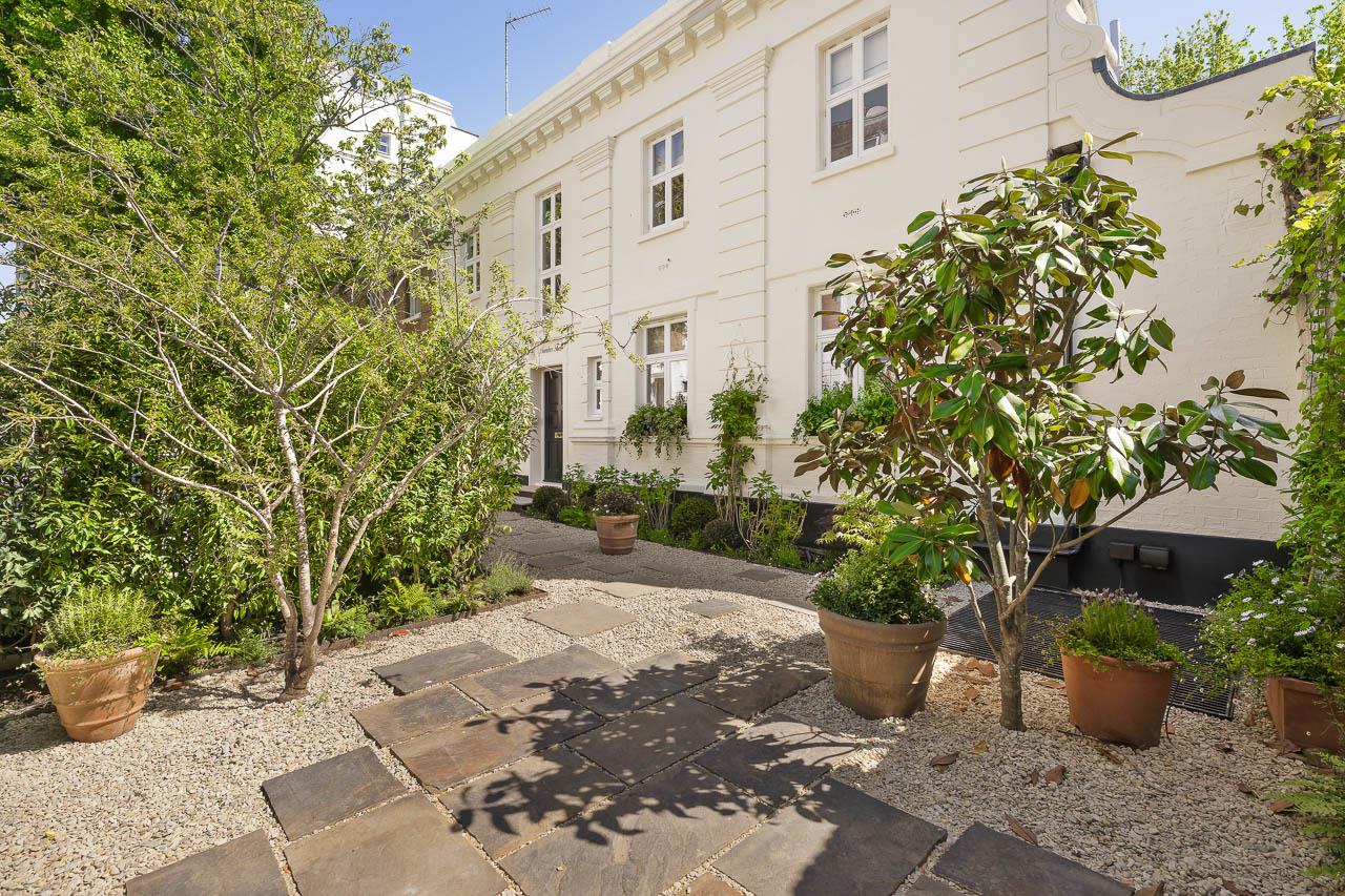 Forbes Gilbert-Green — Private Client Property Consultancy for Prime ...